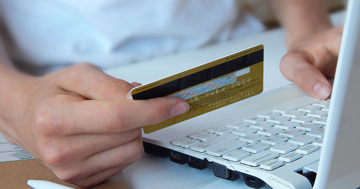 What you need to know about U.S. dollar credit cards | LowestRates.ca